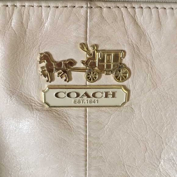 Coach | Bags | Soft Leather Coach Bag In A Cream Color | Poshmark